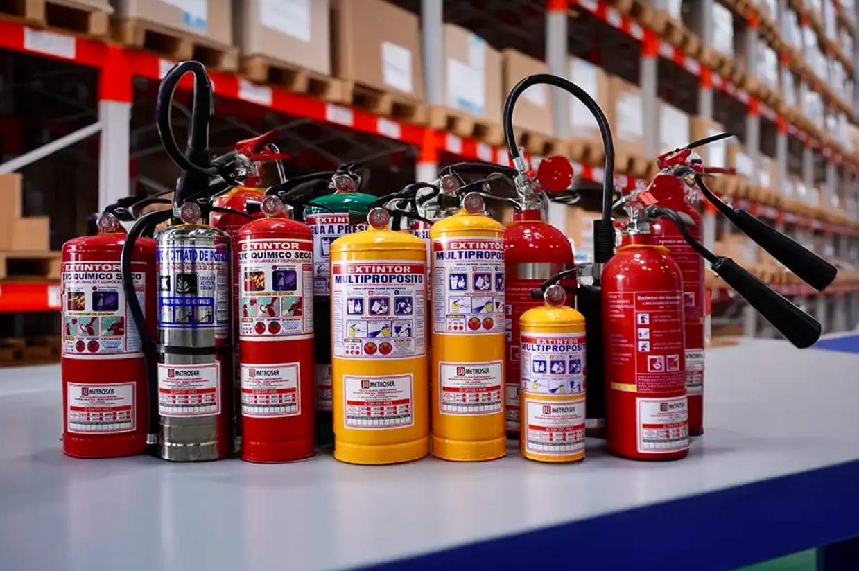 Capacitación y Seguridad contra incendios - Enova Perú